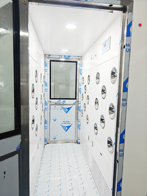 Cleanroom Air Shower with HEPA Filters for Airborne Particles Removal ...